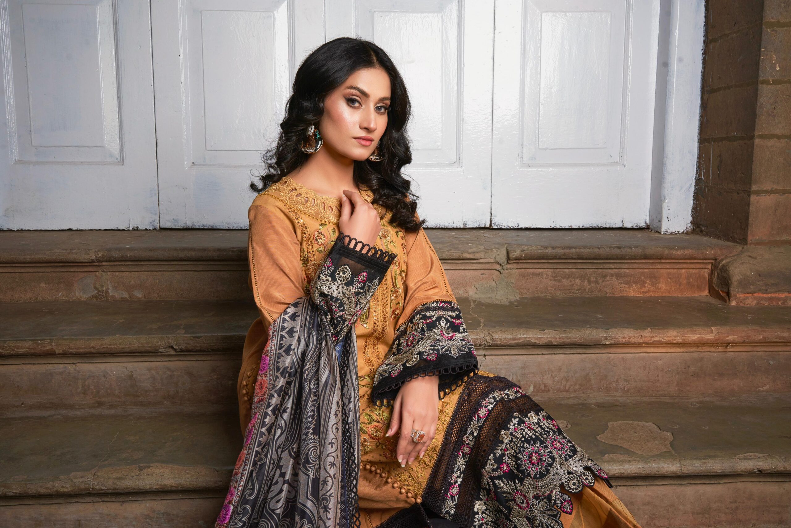 SADA BAHAAR 2025 SS2503 - PRET - Moulage