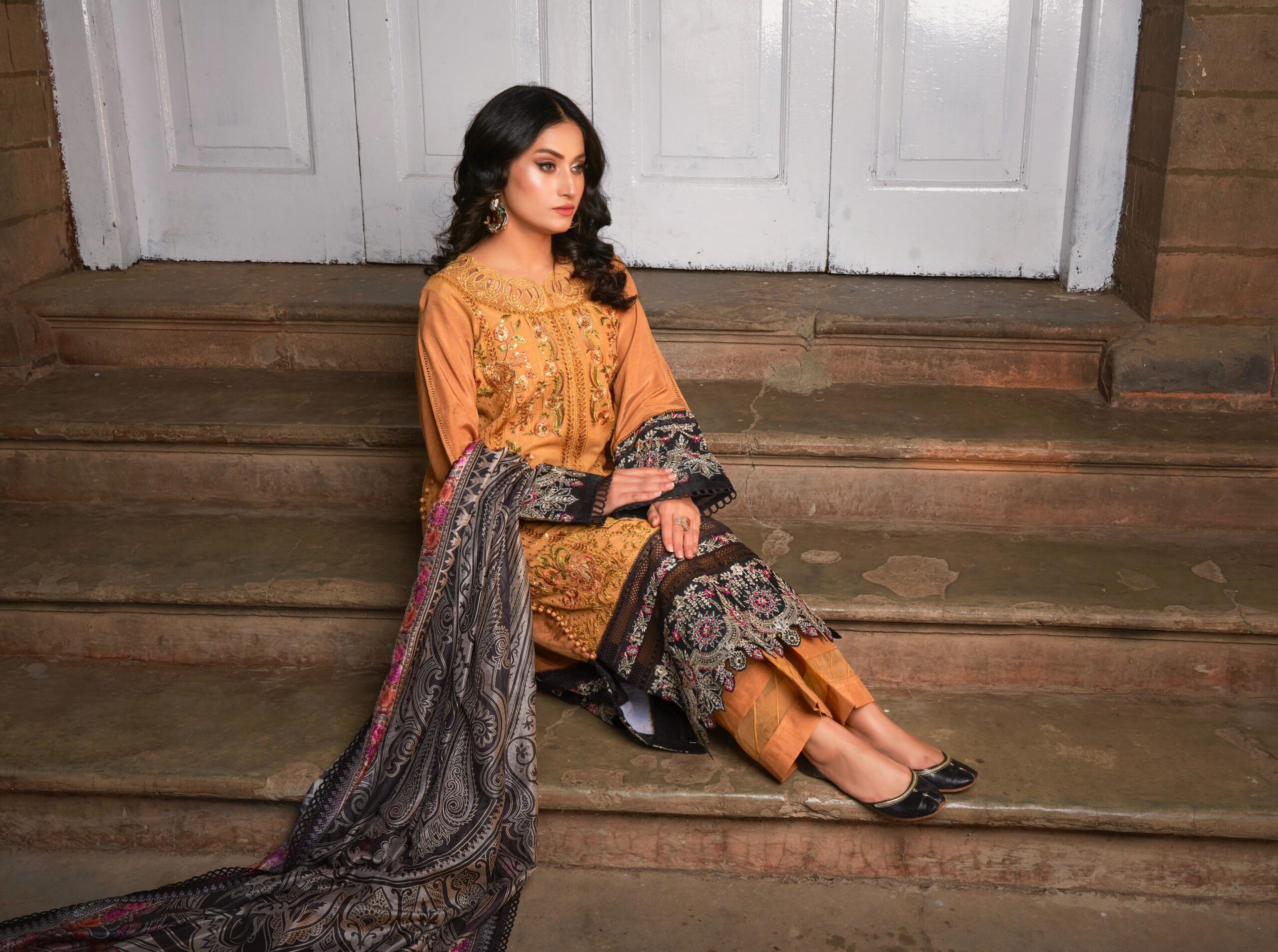 SADA BAHAAR 2025 SS2503 - PRET - Moulage